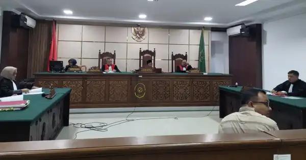 Direktur CV Embun Huda Emas Consultant Didakwa Ikut Korupsi Proyek ...