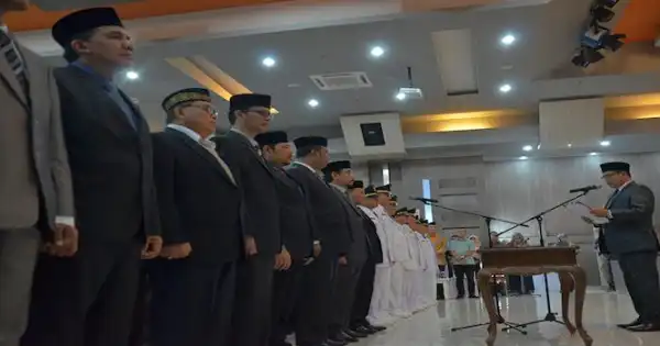 Menata Ulang Pemerintah Kota