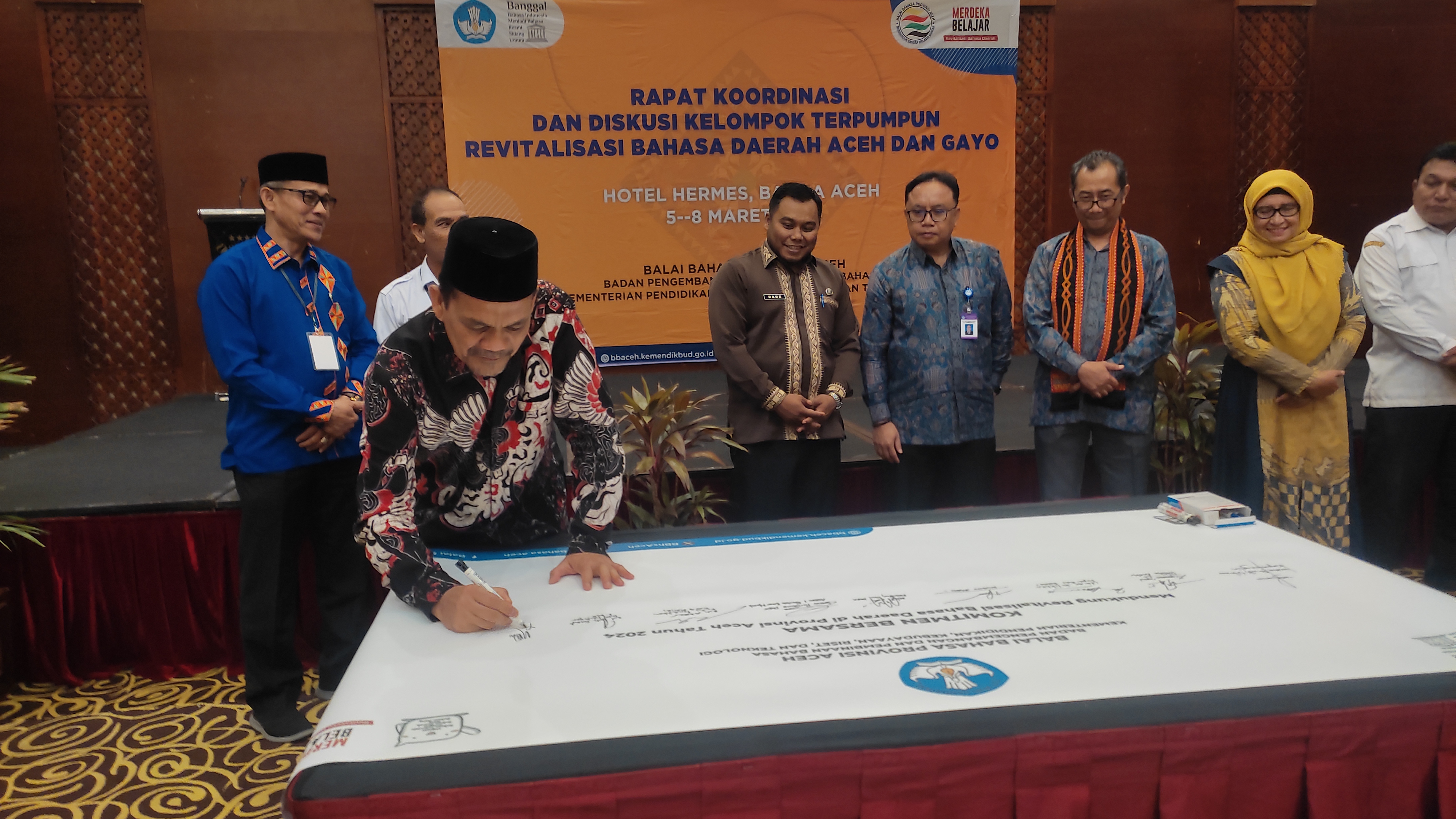 Pj Gubernur Aceh: Bahasa Ibu Cara Persepsi Dunia dan Kehidupan