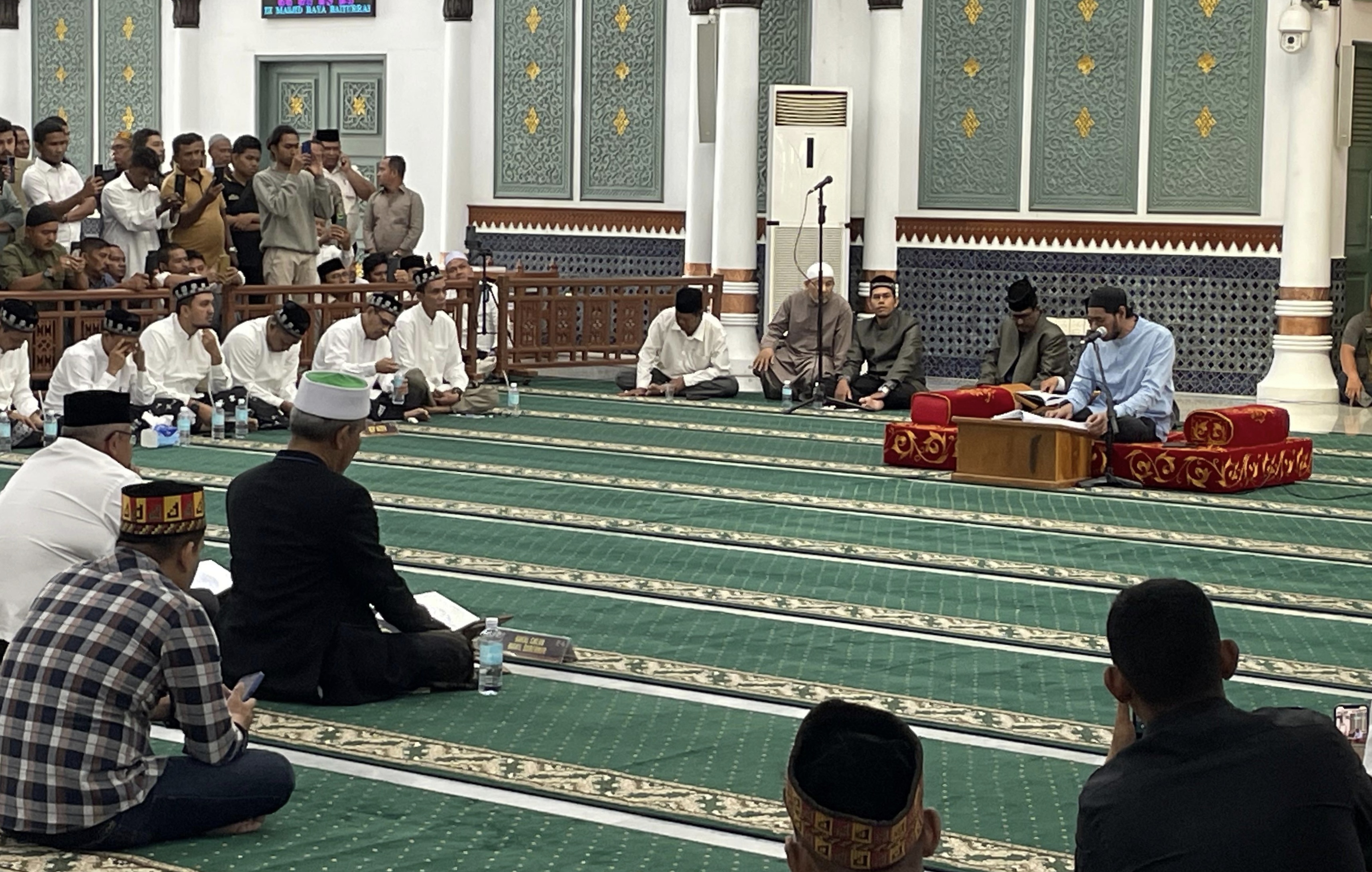 Dua Calon Gubernur Aceh Diuji Mampu Baca Alquran