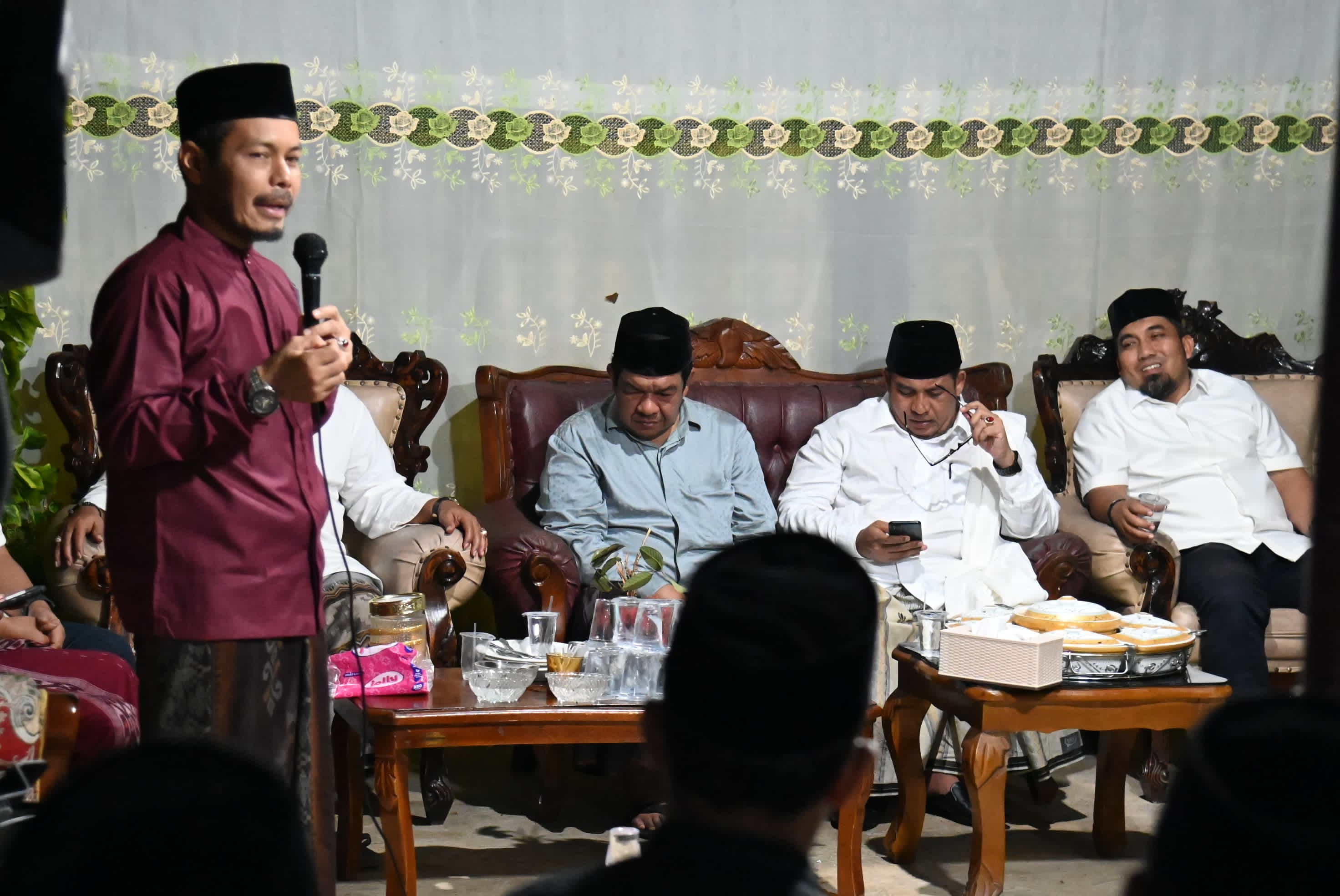 Jamaah Halaqah Bale Beut Meuligoe Takziah dan Doa Bersama untuk ...