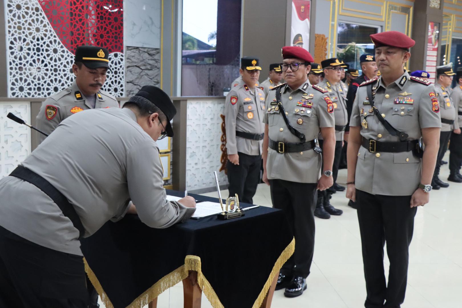 Kombes Zulhir Destrian Jabat Dirreskrimsus Polda Aceh