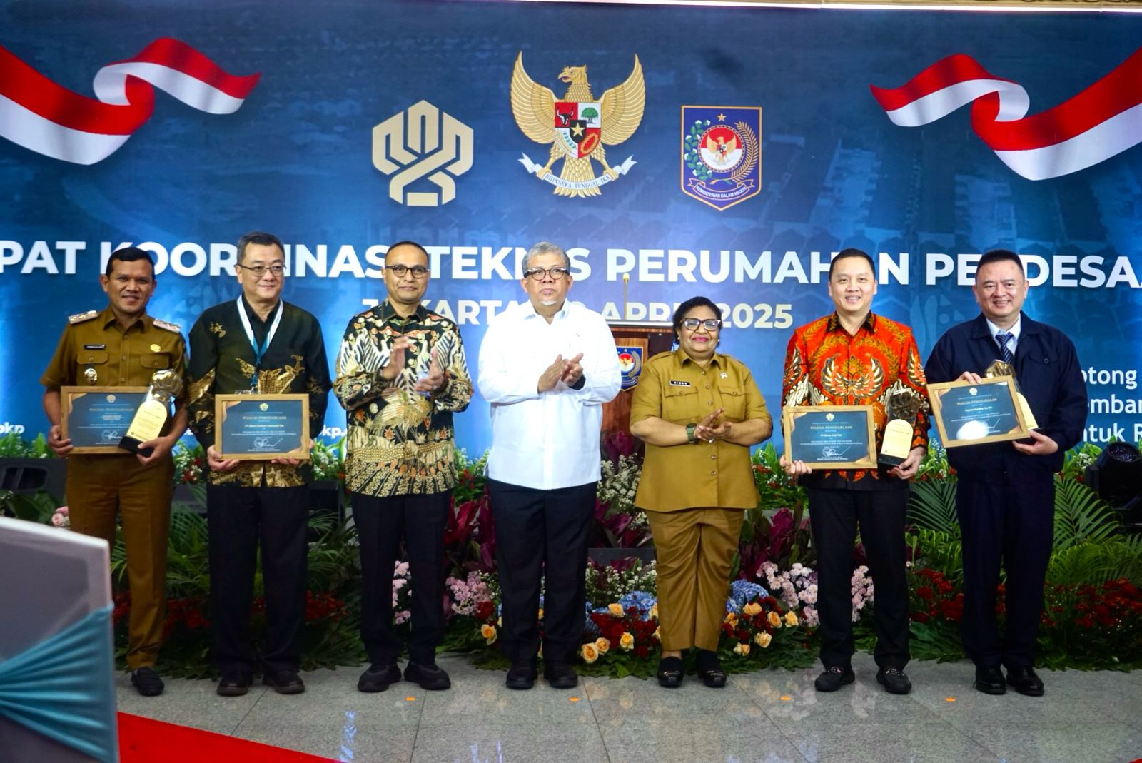 Pemerintah Aceh Dapat Penghargaan dari Kementerian Perumahan dan ...