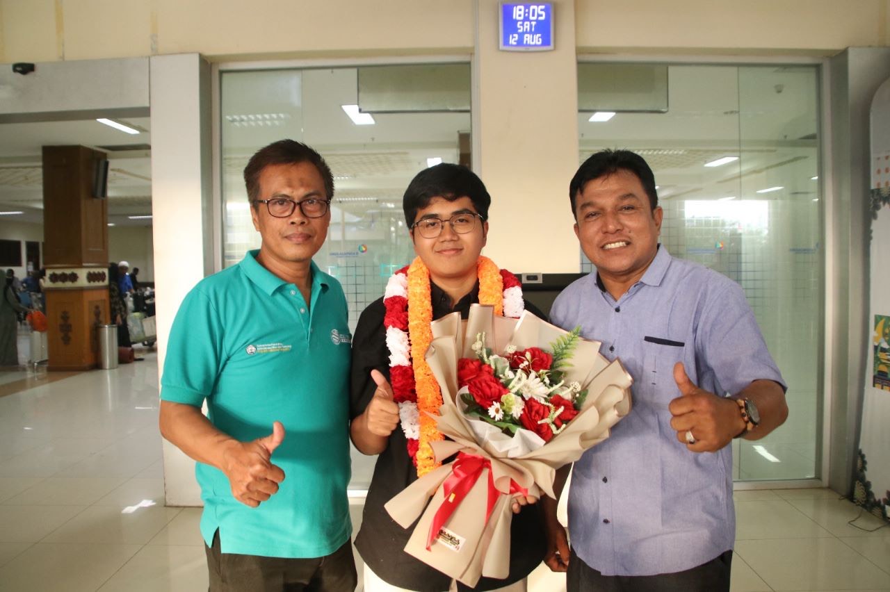 Alfa, Siswa Aceh Pertama Peraih Medali Fisika Internasional